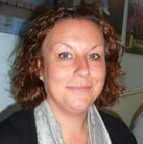 Engaging parents and carers to support speech and language needs with ...